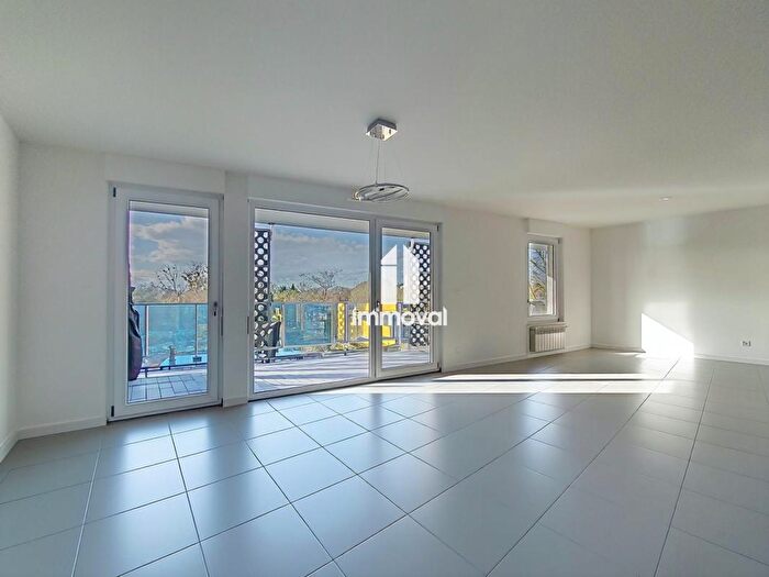 Appartement à louer - Illkirch-Graffenstaden, Centre Ouest - 4 pièces - 3 chambres