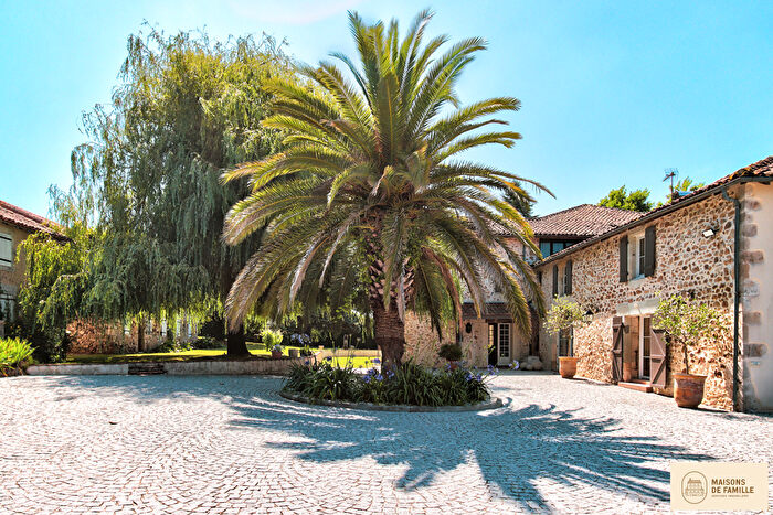 Maison à vendre - Saint-Aubin - 16 pièces - 10 chambres