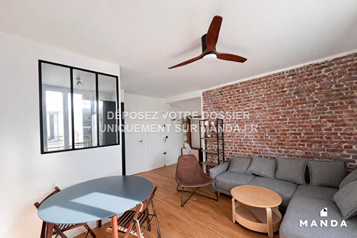 Appartement à louer - Le Kremlin-Bicêtre, Les Coquettes, Les Plantes - 2 pièces - 1 chambre