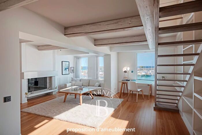 Maison à vendre - Cassis - 6 pièces - 3 chambres