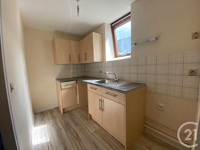 Maisons à vendre et appartements à louer - 3