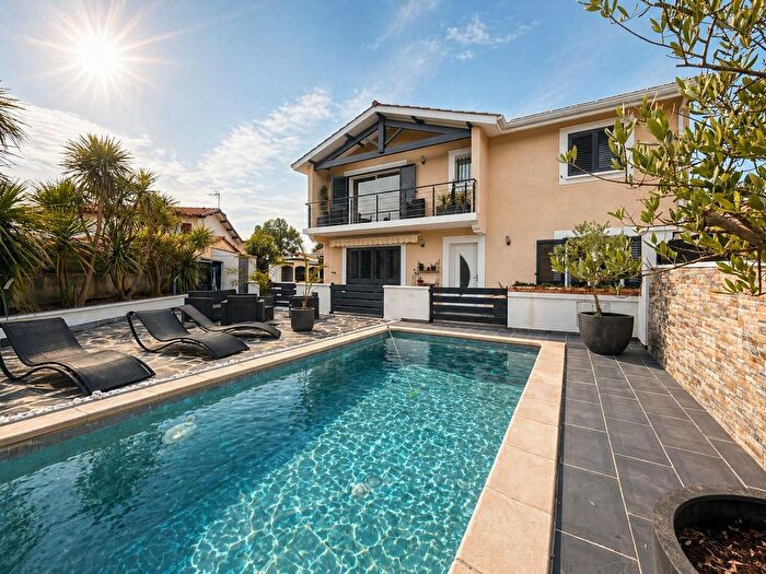 Saint-Vincent-de-Tyrosse - Maison 7 pièces à vendre