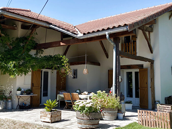 Maison à vendre - Grièges - 6 pièces - 4 chambres