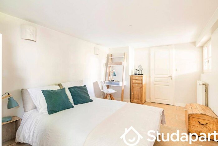 Appartement à louer - Francheville le Bas-Châter - 1 pièce - 1 chambre