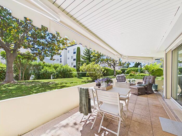 Appartement 1 pièce à vendre à Cannes, Pointe Croisette