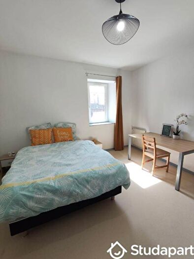 Appartement à louer - Ville-Basse, Montélimar - 3 pièces - 2 chambres