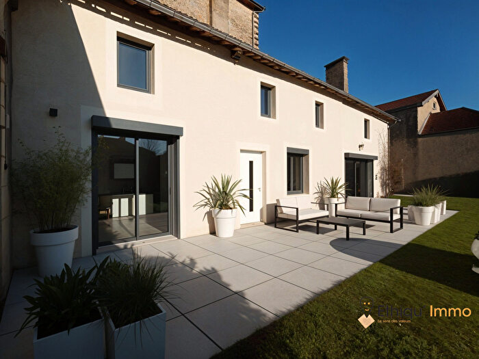 Maison à vendre - Colombey-les-Deux-Églises - 8 pièces - 6 chambres