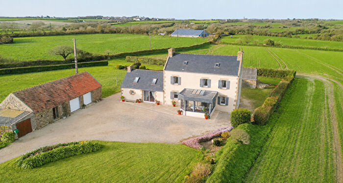 Maison 6 pièces à vendre à Brélès