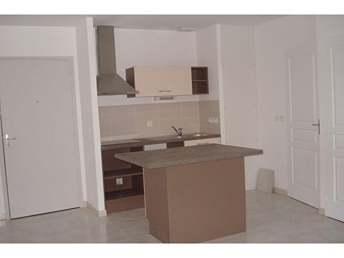 Challans, Centre-ville : Appartement 2 pièces à louer
