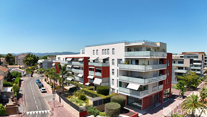 Fréjus, Fréjus Plage : Appartement 3 pièces à vendre