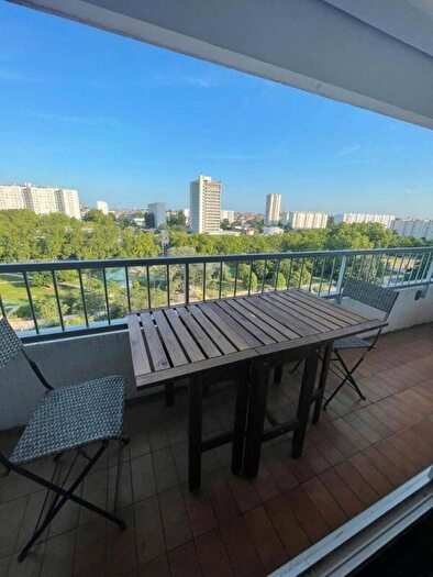 Appartement à louer - Grand Parc, Bordeaux - 2 pièces - 1 chambre