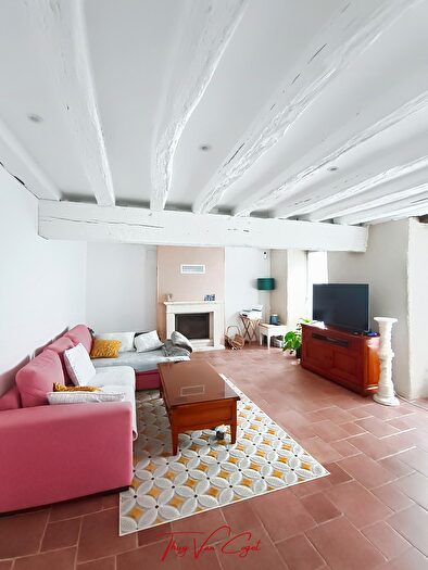 Maison 8 pièces à vendre à Luant