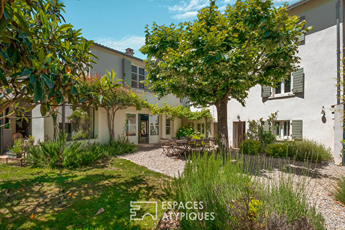 Tassin-la-Demi-Lune, Montpinot, Le Bourg : Maison 9 pièces à vendre