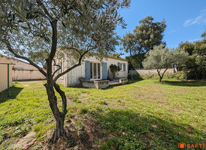 Maison à vendre - Orange, Colline, Etang - 4 pièces - 3 chambres