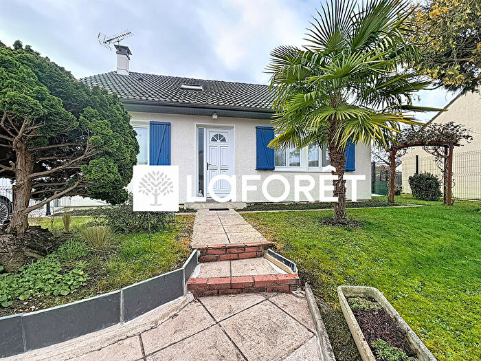 Maison à vendre - Moissy-Cramayel, Les Grès - 5 pièces - 4 chambres