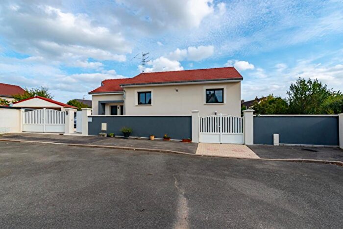 Maison à vendre - Varois-et-Chaignot - 6 pièces - 4 chambres