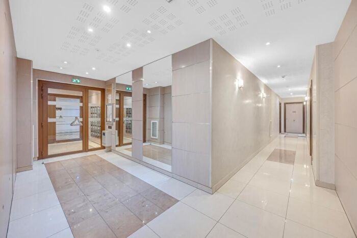 Appartement à vendre - Drancy, La Muette - 4 pièces - 3 chambres