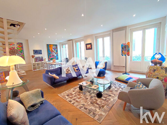 Appartement à vendre - Saint-Étienne, Centre-ville, Peuple, Chavanelle - 6 pièces - 4 chambres