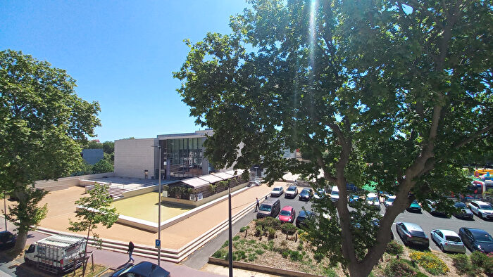 Béziers, Centre-ville, Palais des Congrès, Garibaldi, Gambetta - Appartement 3 pièces à louer