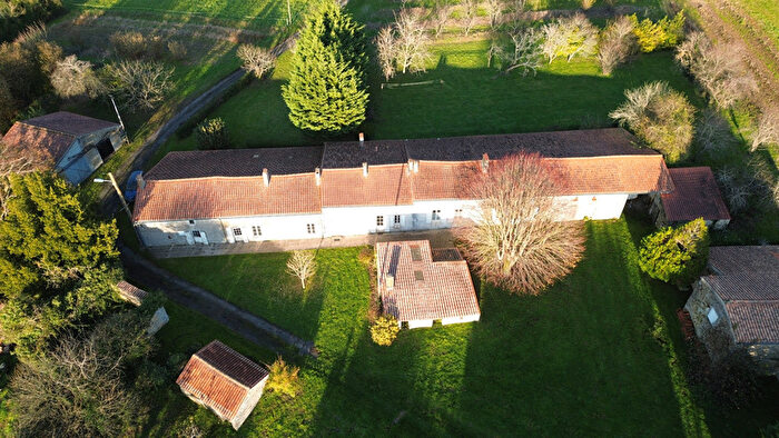 Maison à vendre - Moragne - 9 pièces - 5 chambres