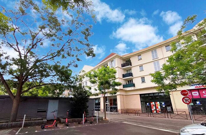 Appartement 3 pièces à Mantes-la-Jolie, Centre-ville, à vendre