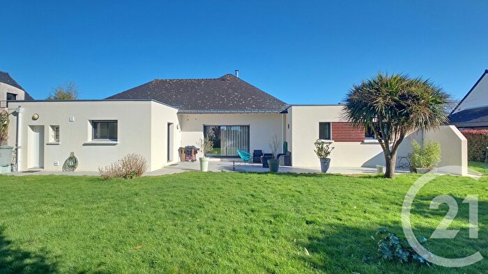 Maison à vendre - Noyalo - 6 pièces - 4 chambres