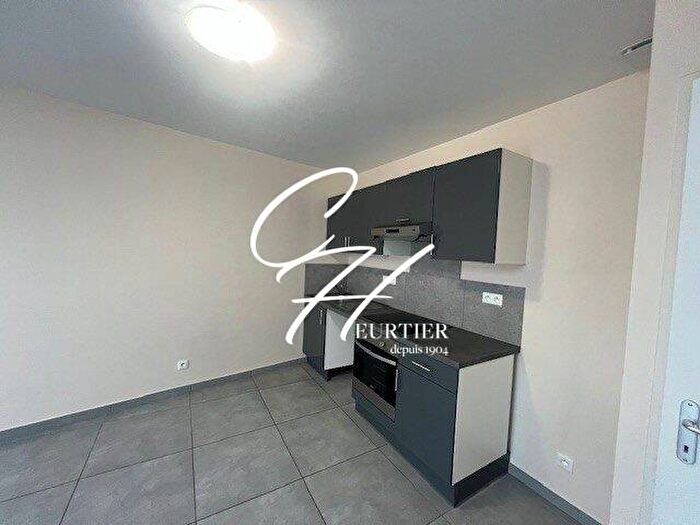 Appartement à louer - Centre-Trois Fontaines, Rives - 3 pièces - 2 chambres