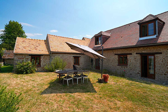 Maison à vendre - Saint-Maurice-Montcouronne - 9 pièces - 4 chambres