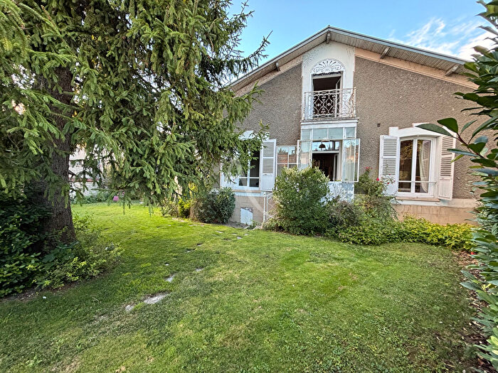 Maison 6 pièces à vendre à Montereau-Fault-Yonne, Ville basse