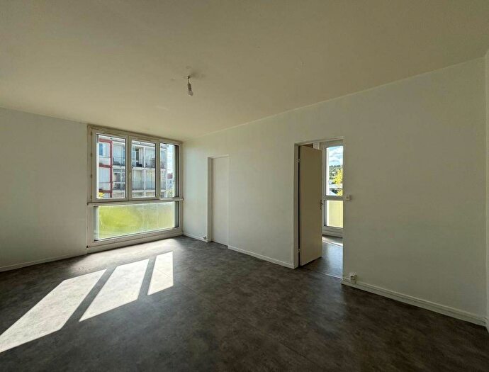 Appartement 4 pièces à louer - Ateliers SNCF, Chenôve