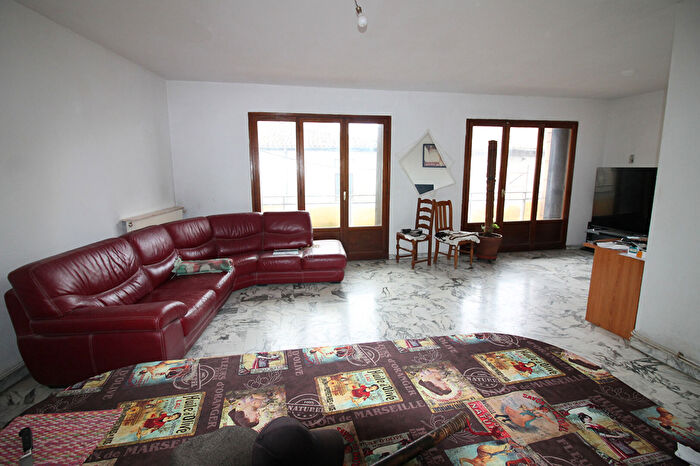 Appartement à vendre - Nîmes, Carmes - 4 pièces - 2 chambres