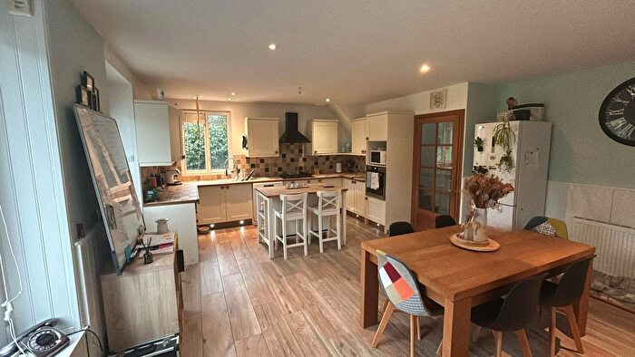 Maison 8 pièces à vendre à Kergrist