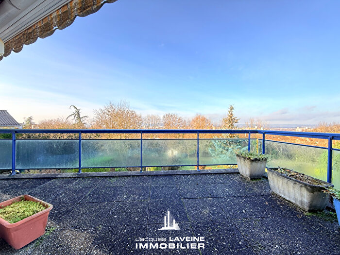 Appartement à vendre - Saint-Julien-lès-Metz - 4 pièces - 2 chambres