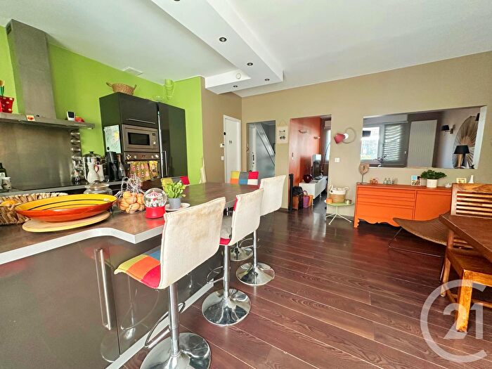 Maison à vendre - Calais, Calais-Nord - 6 pièces - 4 chambres