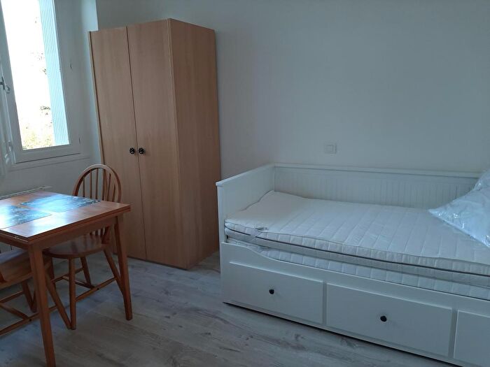 Appartement 1 pièce à Rodez, Centre historique, Vieux-Rodez, à louer