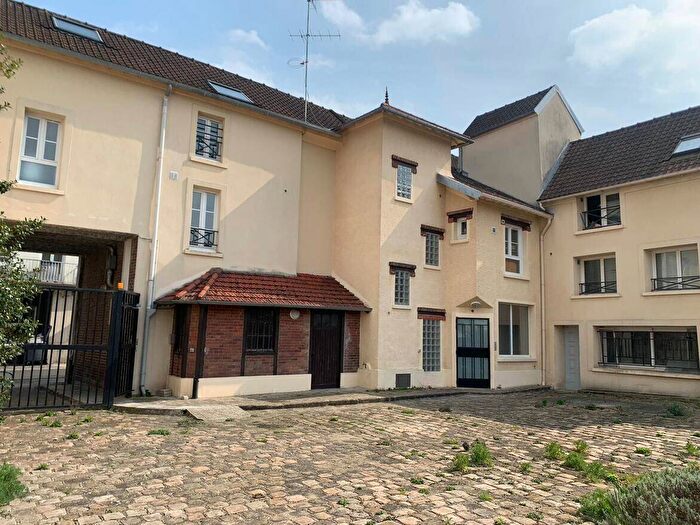 Appartement à louer - Centre Ville, Saint-Brice-sous-Forêt - 3 pièces - 2 chambres