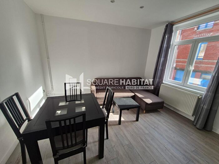 Appartement à louer - Lille, Fives - 2 pièces - 1 chambre