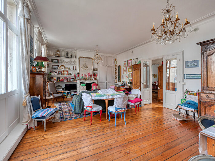 Appartement à vendre - Béthune, Centre-ville - 7 pièces - 4 chambres