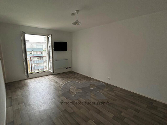 Nancy, Poincaré, Foch, Anatole France, Croix de Bourgogne - Appartement 1 pièce à louer