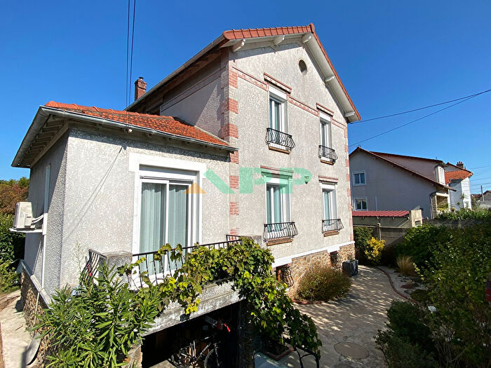 Maison à vendre - Villeneuve-le-Roi, Faisanderie - 7 pièces - 4 chambres