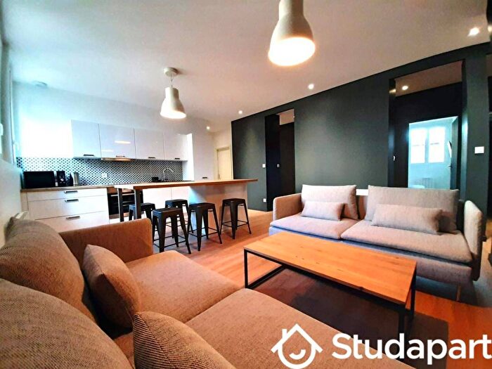 Appartement à louer - Charras, Clermont-Ferrand - 1 pièce - 1 chambre