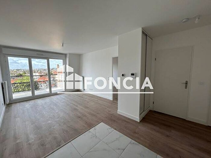 Appartement à louer - Centre, Neuilly-Plaisance - 2 pièces - 1 chambre