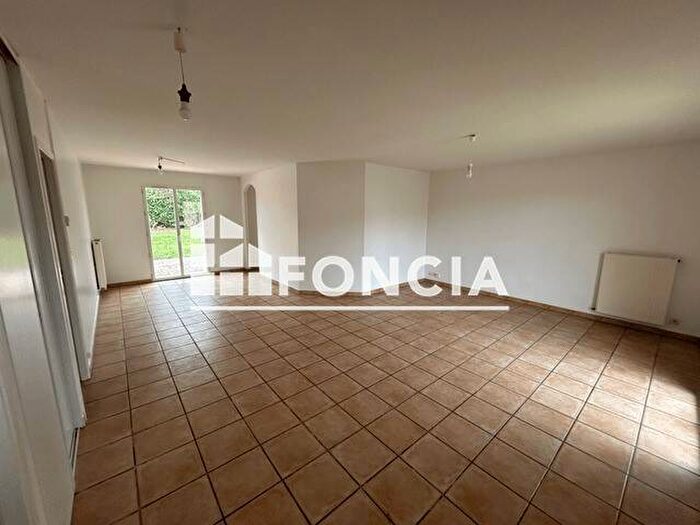 Maison à louer - Casse Martin, LIsle-Jourdain - 4 pièces - 3 chambres