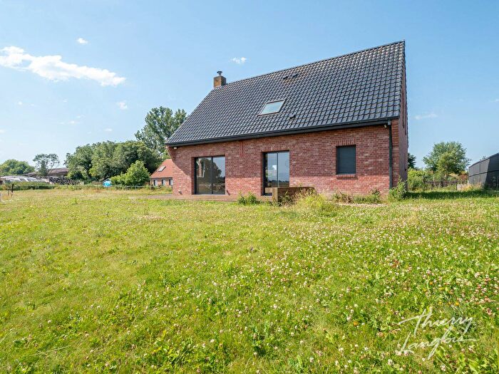 Camphin-en-Pévèle : Maison 7 pièces à louer