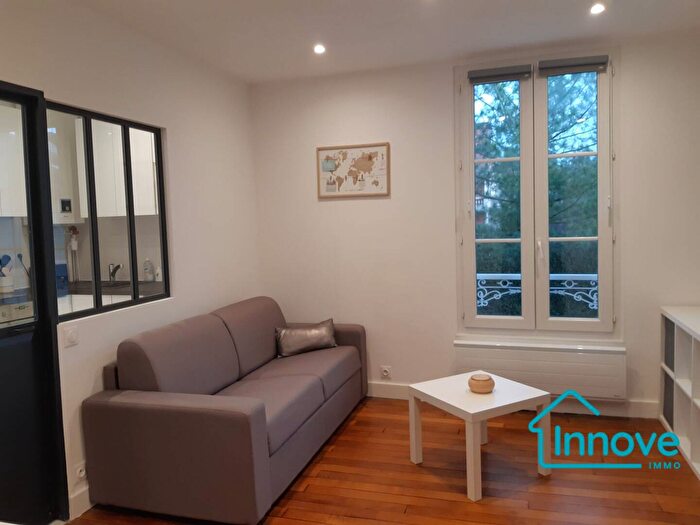 Appartement à louer - Saint Antoine, Le Chesnay-Rocquencourt - 1 pièce