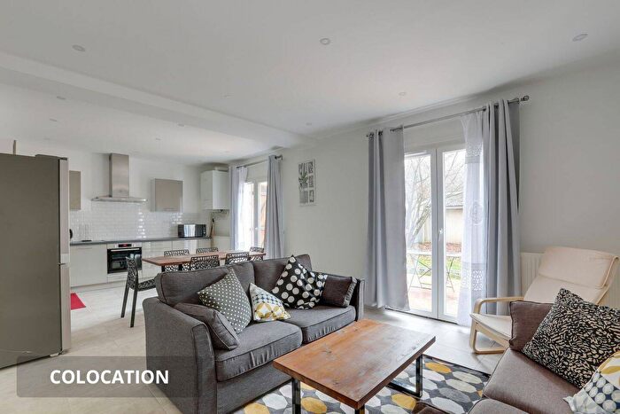 Carnot-Petit Pont-Alouettes, Alfortville : Maison 7 pièces à louer