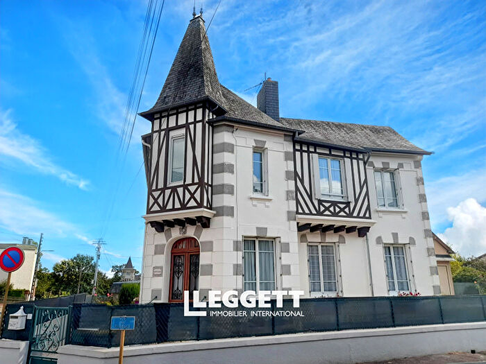 Bagnoles-de-l'Orne : Maison 5 pièces à vendre