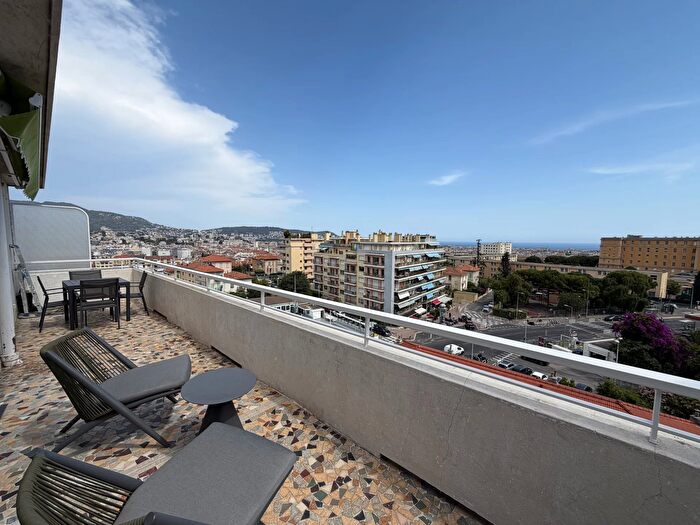 Appartement 4 pièces à vendre - Nice, Saint-Philippe, Estienne dOrves