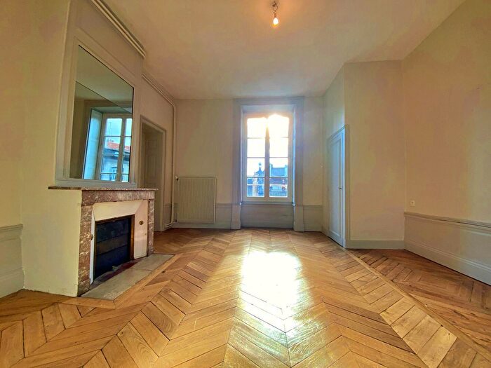 Appartement à vendre - Clermont-Ferrand, Delille, Cathédrale, La Gare - 9 pièces - 4 chambres
