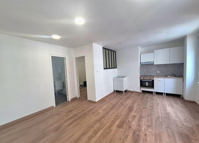 Appartement 2 pièces à Saint-Étienne, Centre-ville, Peuple, Chavanelle, à louer